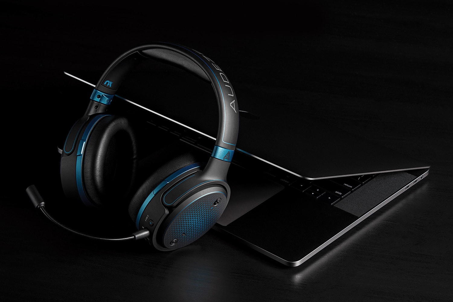 The First Immersive Cinematic 3D Audio Headphone Designed Specifically ...