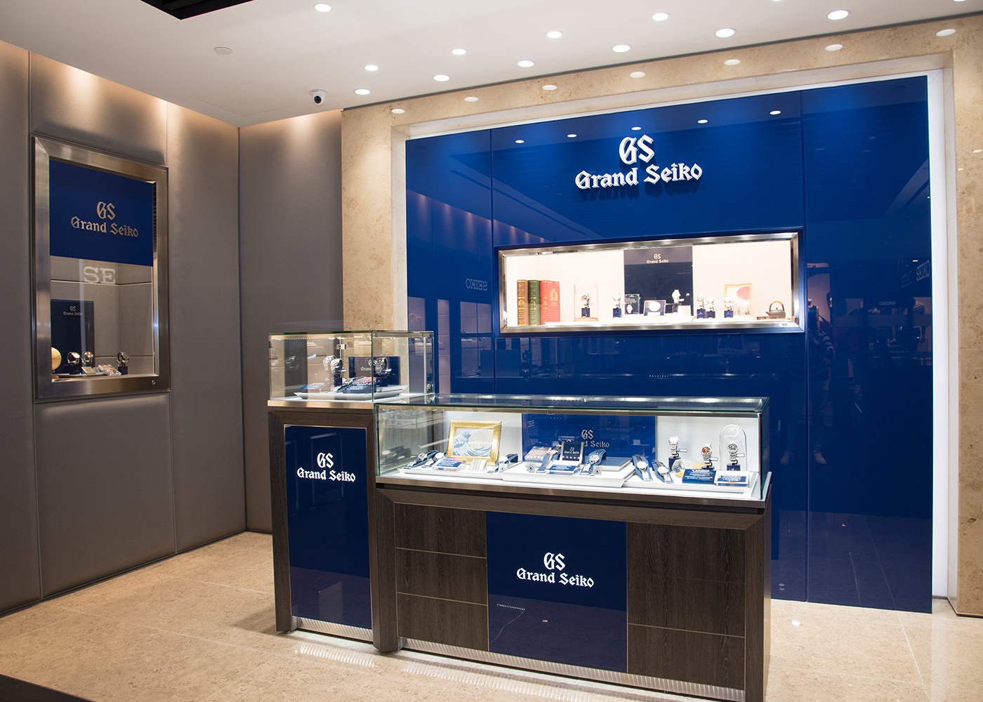 Take a Look at Seiko's New Flagship Boutique at Takashimaya Shopping ...